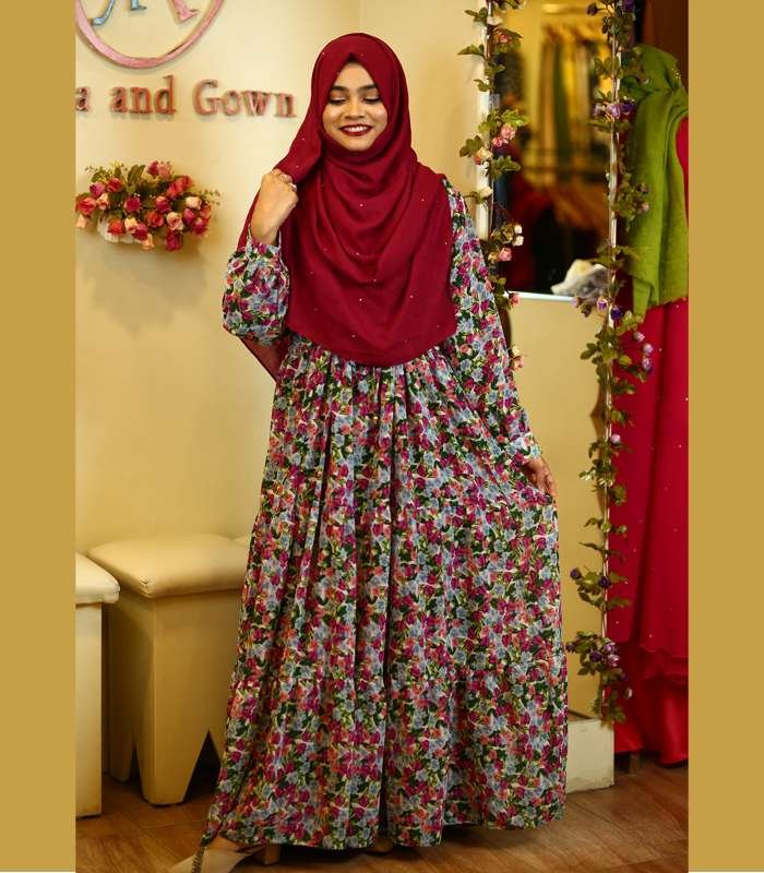 The Most Beautiful Top 4 Islamic Clothing Styles - Abaya and Gown