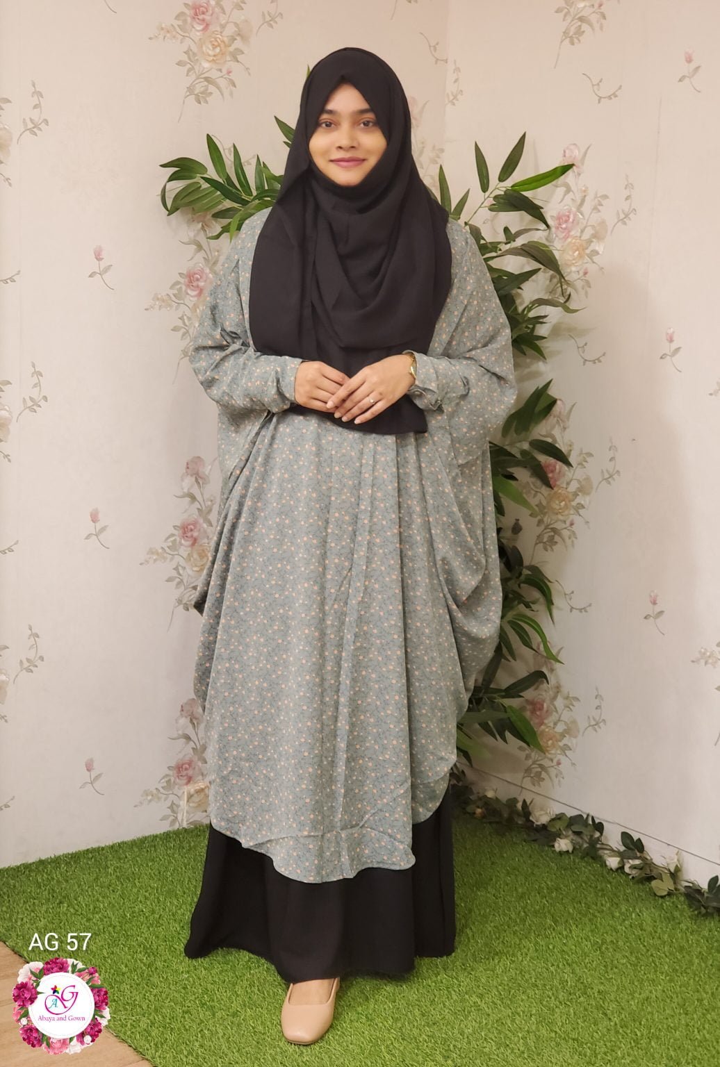 Best Selling Cape Abaya: Beautiful and Comfortable Design - Abaya and Gown